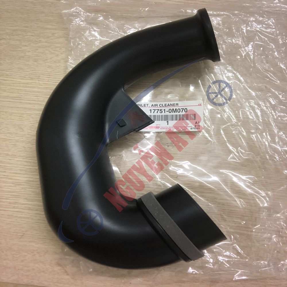 Cổ hút gió vào hộp lọc Toyota Vios 2013-2016 | 17751-0M070